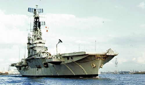 Vliegdekschip Karel Doorman (R-81)